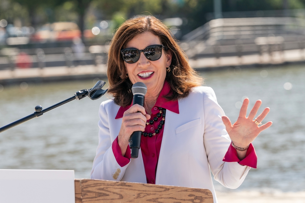 Kathy Hochul Takes Aim at Texas Redistricting Plan, Vows to Fight Fire with Fire - New Black Voices